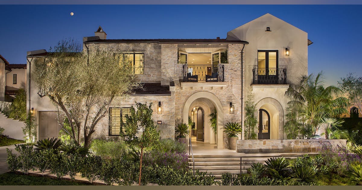 Coral Crest | Bronze Award | Pro Builder Coral Crest | Bronze Award | Pro Builder